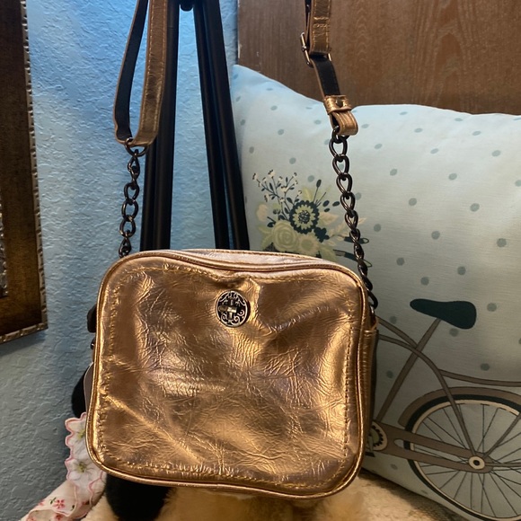 Jessica Simpson | Bags | Jessica Simpson Bag With Chain Hooked To ...